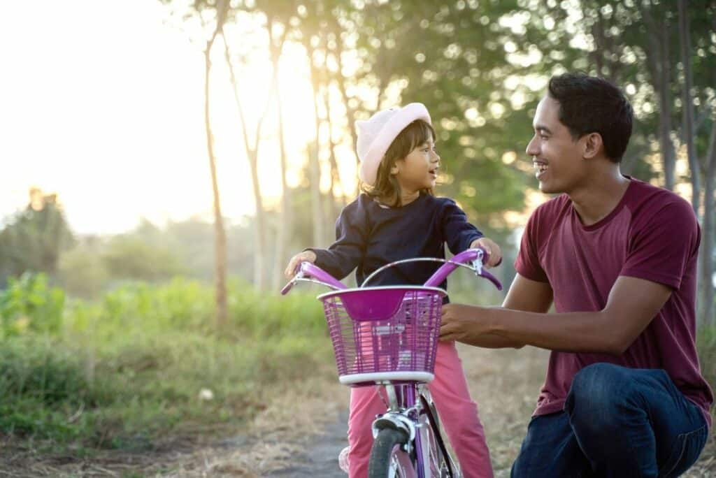 5 Ways To Be an Engaged and Supportive Father